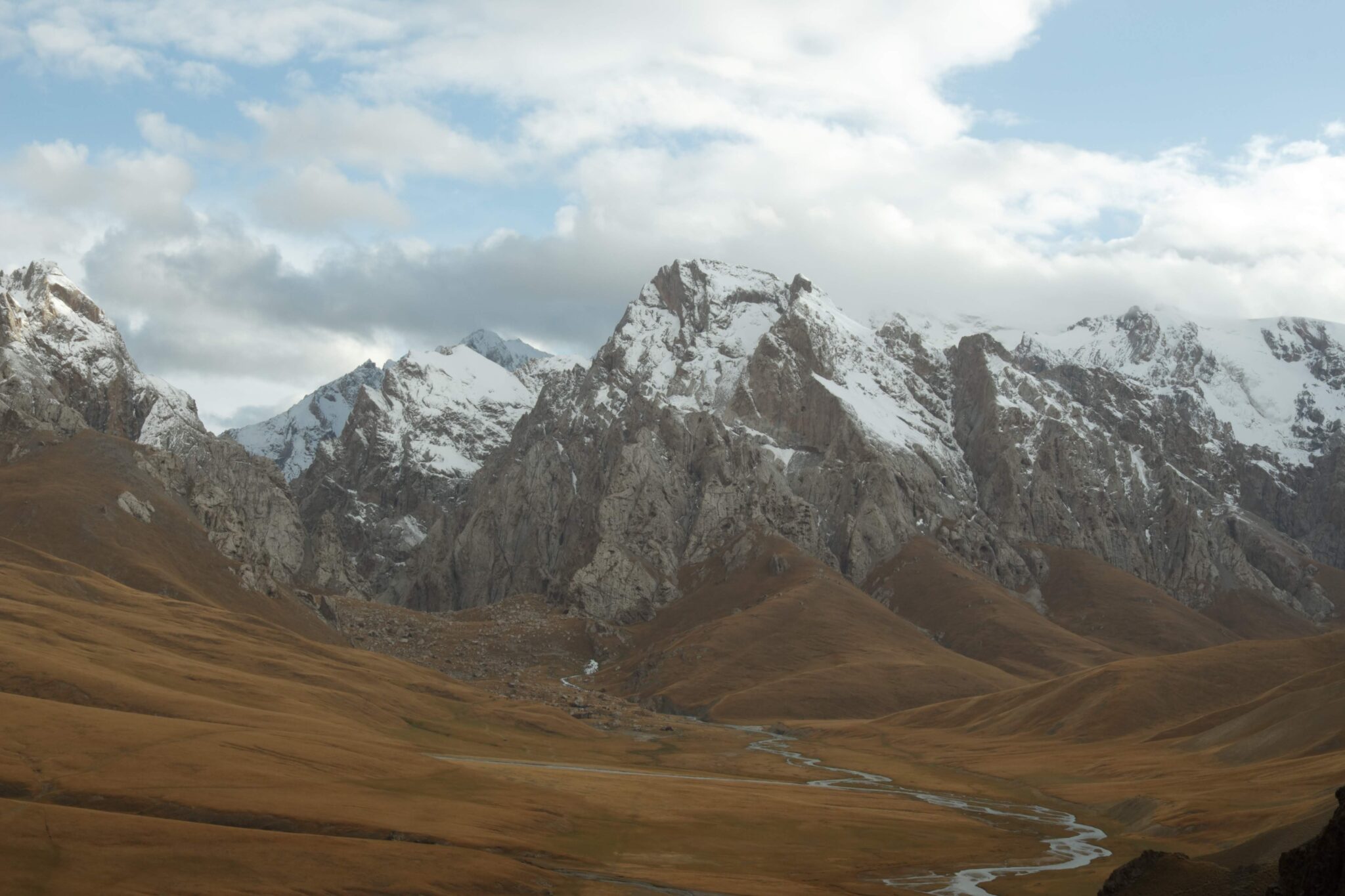 Kel Suu lake - Kyrgyzstan Trips & Guides